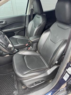 Blue Jeep Compass 2020 in Tallinn, with an engine capacity of 1.40 L and mileage of 113 thousand km for 12995 €, photo 17 on AUTOMOTO.COM.LV