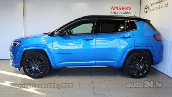 Blue Jeep Compass 2022 in Tallinn, with an engine capacity of 1.30 L and mileage of 48 thousand km for 26490 €, photo 3 on AUTOMOTO.COM.LV