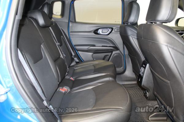 Blue Jeep Compass 2022 in Tallinn, with an engine capacity of 1.30 L and mileage of 48 thousand km for 26490 €, photo 7 on AUTOMOTO.COM.LV