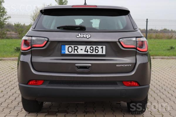 Brūns Jeep Compass 2018 Rīga, ar dzinēja tilpumu 1.60 L un nobraukumu 186 tūkst. km par 9500 €, foto 10 vietnē AUTOMOTO.COM.LV
