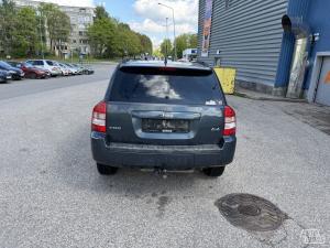 Jeep Compass 2006 in Vilnius, with an engine capacity of 2.00 L and mileage of 299 thousand km for 1100 €, photo 3 on AUTOMOTO.COM.LV