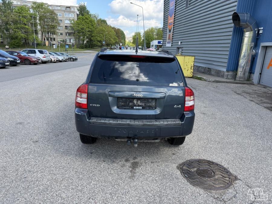 Jeep Compass 2006 in Vilnius, with an engine capacity of 2.00 L and mileage of 299 thousand km for 1100 €, photo 3 on AUTOMOTO.COM.LV