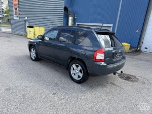 Jeep Compass 2006 in Vilnius, with an engine capacity of 2.00 L and mileage of 299 thousand km for 1100 €, photo 4 on AUTOMOTO.COM.LV