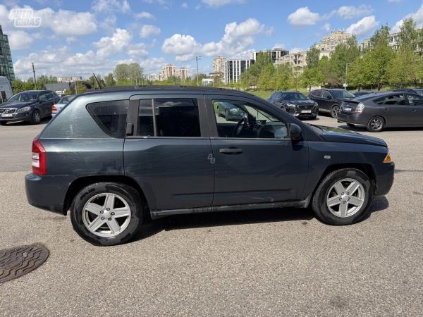 Jeep Compass 2006 in Vilnius, with an engine capacity of 2.00 L and mileage of 299 thousand km for 1100 €, photo 6 on AUTOMOTO.COM.LV