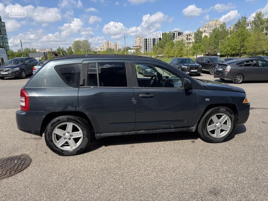 Jeep Compass 2006 in Vilnius, with an engine capacity of 2.00 L and mileage of 299 thousand km for 1100 €, photo 7 on AUTOMOTO.COM.LV