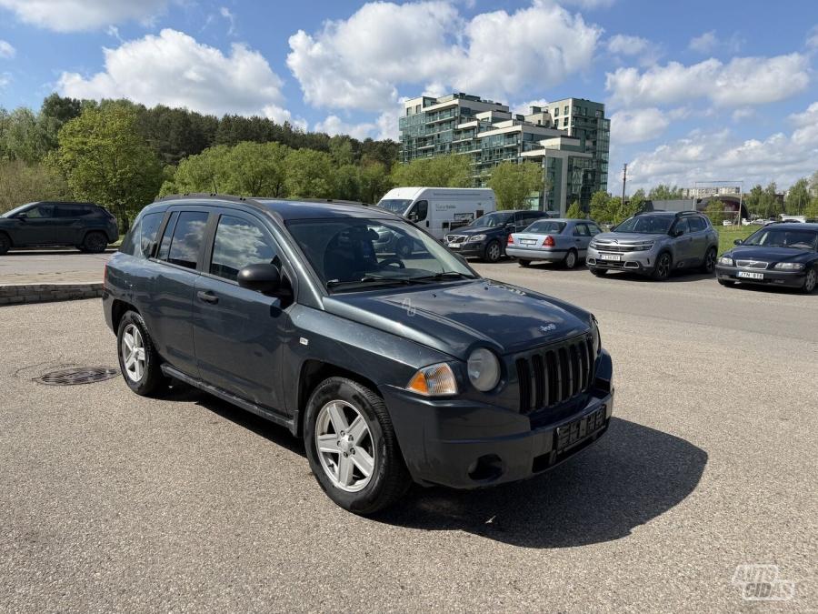 Jeep Compass 2006 in Vilnius, with an engine capacity of 2.00 L and mileage of 299 thousand km for 1100 €, photo 8 on AUTOMOTO.COM.LV