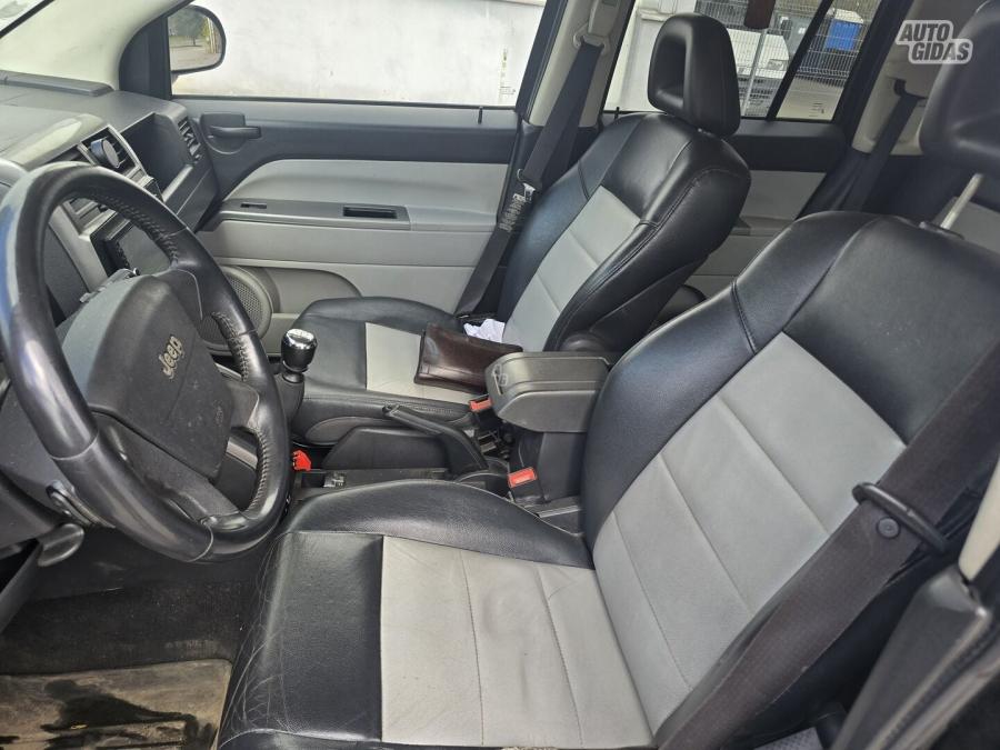 Jeep Compass 2007 Šauļi, ar dzinēja tilpumu 2.00 L un nobraukumu 243 tūkst. km par 1550 €, foto 12 vietnē AUTOMOTO.COM.LV