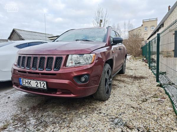 Jeep Compass 2008 in Kaisiadorys, with an engine capacity of 2.40 L and mileage of 280 thousand km for 1700 €, photo 5 on AUTOMOTO.COM.LV
