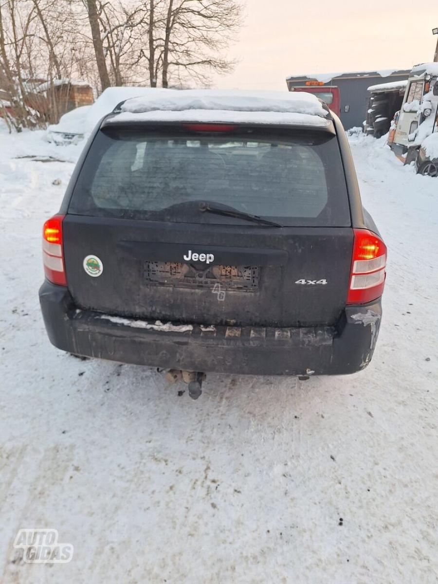 Jeep Compass 2011 Šilalė, ar dzinēja tilpumu 2.40 L un nobraukumu 250 tūkst. km par 880 €, foto 5 vietnē AUTOMOTO.COM.LV