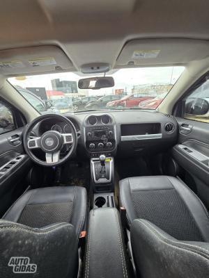 Jeep Compass 2016 in Siauliai, with an engine capacity of 2.00 L and mileage of 263 thousand km for 1600 €, photo 6 on AUTOMOTO.COM.LV