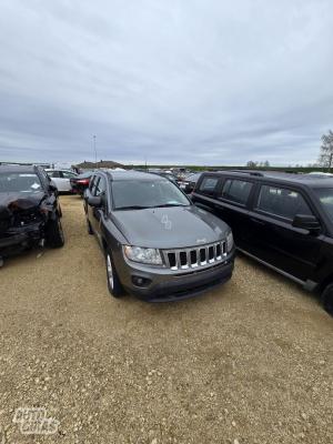 Jeep Compass 2016 in Siauliai, with an engine capacity of 2.00 L and mileage of 263 thousand km for 1600 €, photo 7 on AUTOMOTO.COM.LV