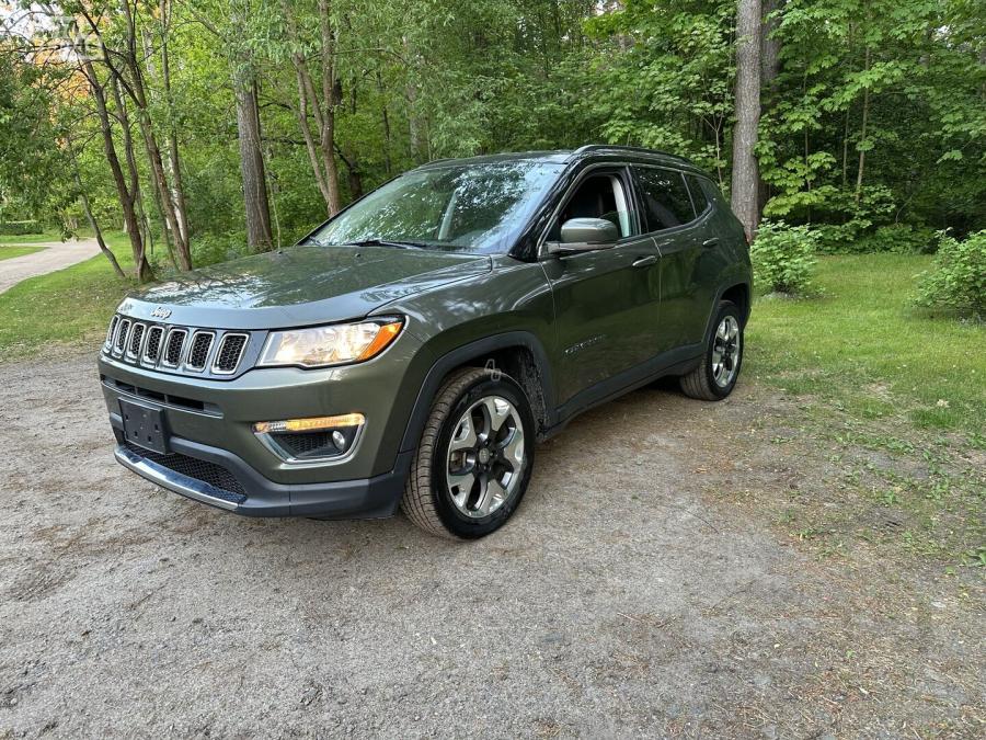 Jeep Compass 2018 in Vilnius, with an engine capacity of 2.40 L and mileage of 200 thousand km for 7400 €, photo 1 on AUTOMOTO.COM.LV