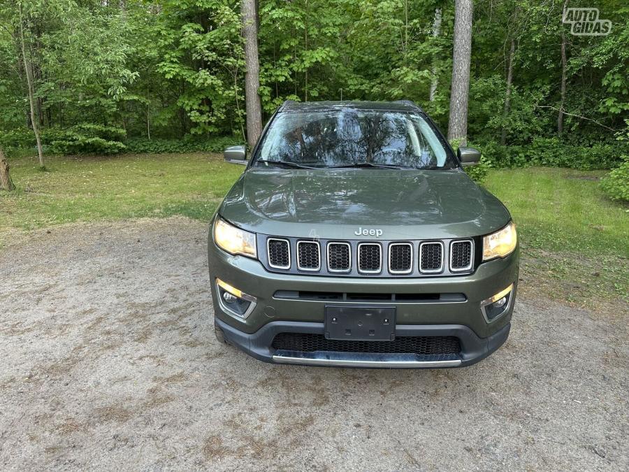 Jeep Compass 2018 in Vilnius, with an engine capacity of 2.40 L and mileage of 200 thousand km for 7400 €, photo 4 on AUTOMOTO.COM.LV