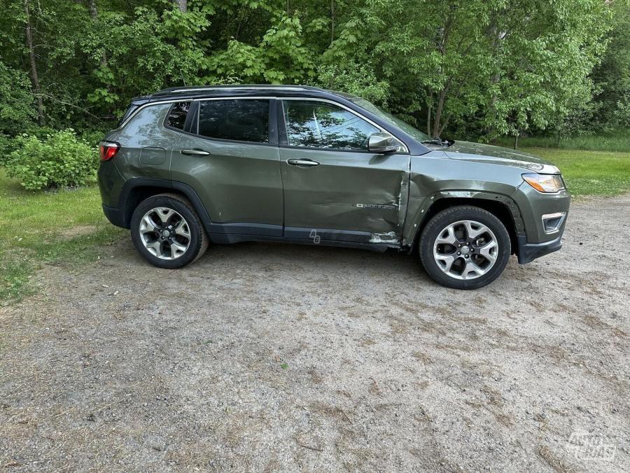 Jeep Compass 2018 in Vilnius, with an engine capacity of 2.40 L and mileage of 200 thousand km for 7400 €, photo 9 on AUTOMOTO.COM.LV