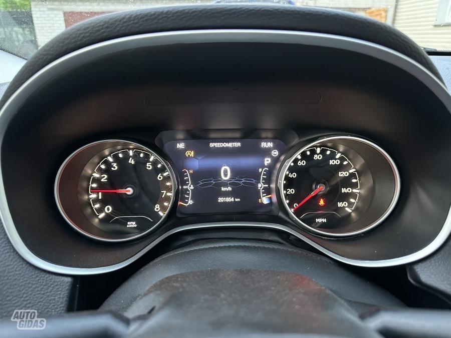 Jeep Compass 2018 in Vilnius, with an engine capacity of 2.40 L and mileage of 200 thousand km for 7400 €, photo 12 on AUTOMOTO.COM.LV