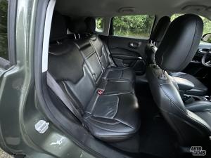 Jeep Compass 2018 in Vilnius, with an engine capacity of 2.40 L and mileage of 200 thousand km for 7400 €, photo 15 on AUTOMOTO.COM.LV