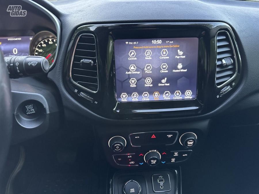 Jeep Compass 2018 in Vilnius, with an engine capacity of 2.40 L and mileage of 200 thousand km for 7400 €, photo 19 on AUTOMOTO.COM.LV