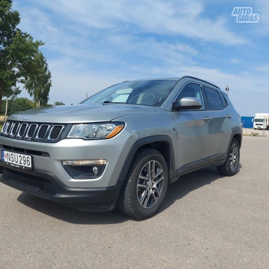 Jeep Compass 2020 in Kaunas, with an engine capacity of 2.40 L and mileage of 107 thousand km for 15100 €, photo 1 on AUTOMOTO.COM.LV