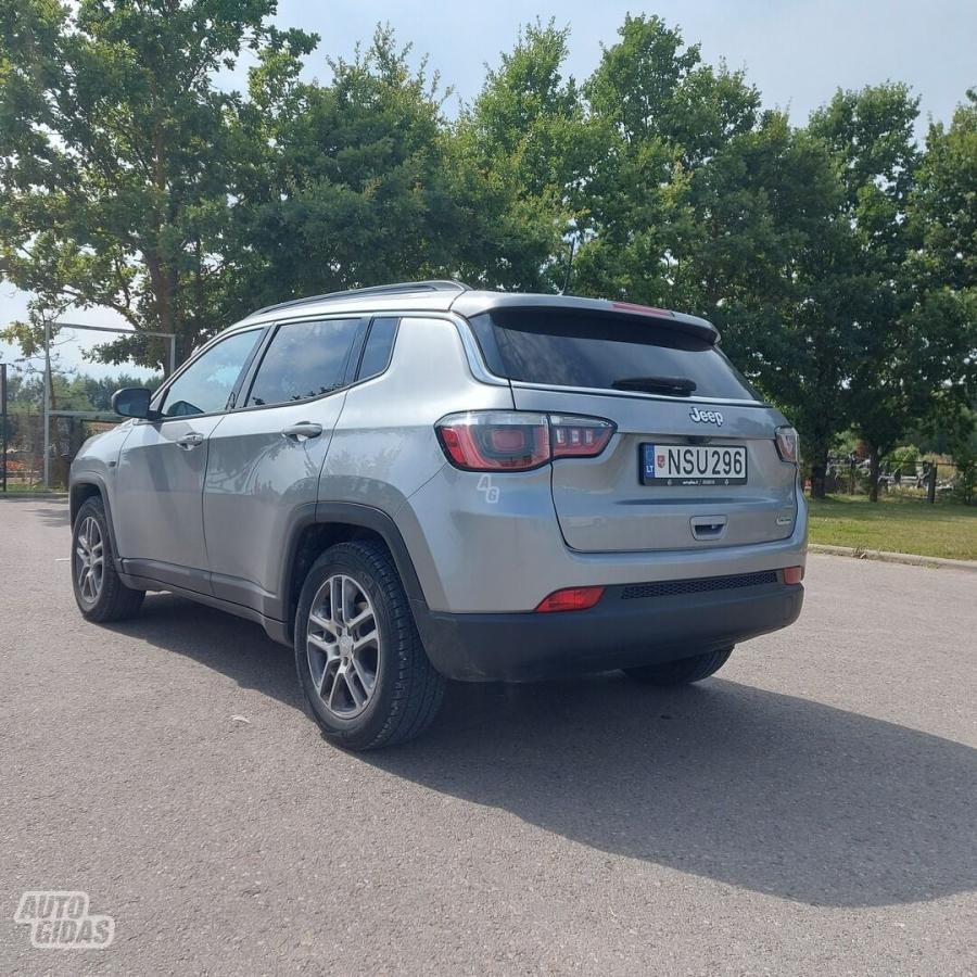 Jeep Compass 2020 in Kaunas, with an engine capacity of 2.40 L and mileage of 107 thousand km for 15100 €, photo 6 on AUTOMOTO.COM.LV