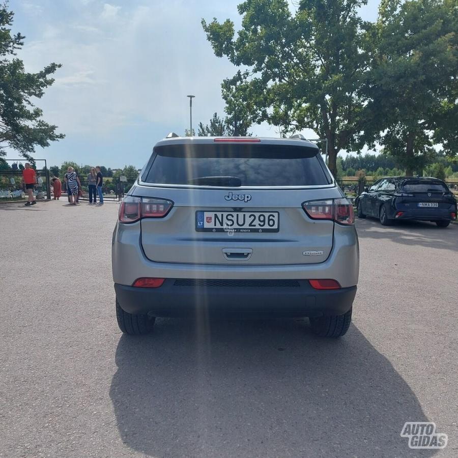 Jeep Compass 2020 in Kaunas, with an engine capacity of 2.40 L and mileage of 107 thousand km for 15100 €, photo 7 on AUTOMOTO.COM.LV
