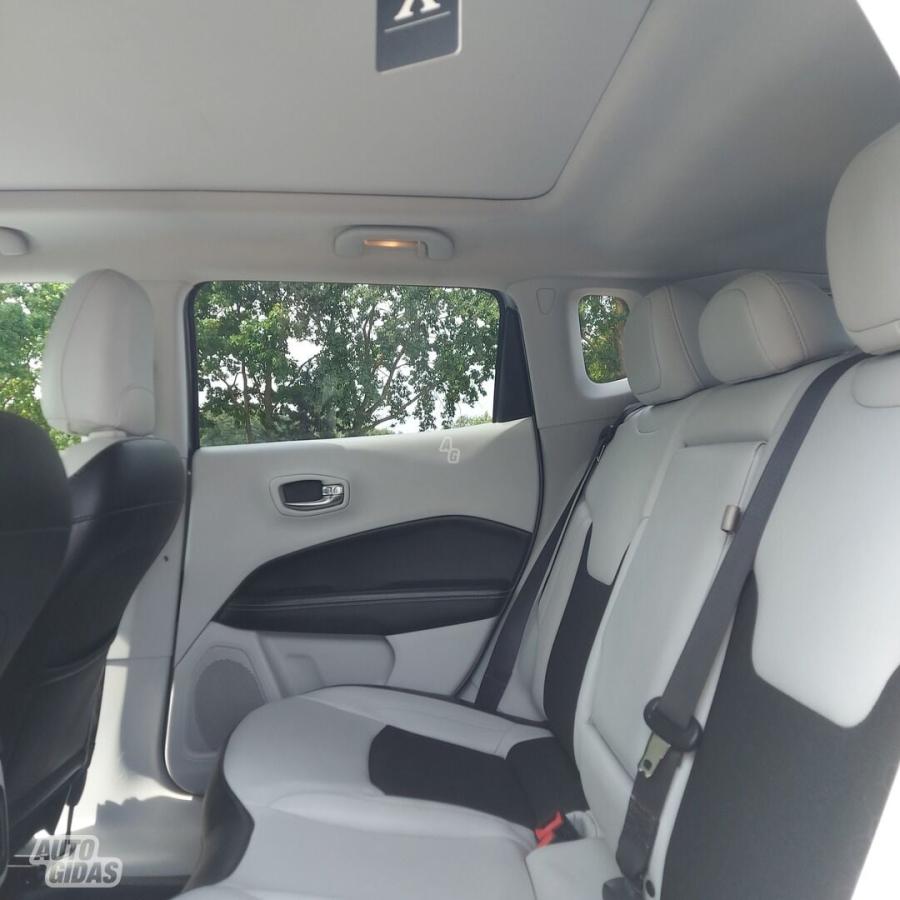 Jeep Compass 2020 in Kaunas, with an engine capacity of 2.40 L and mileage of 107 thousand km for 15100 €, photo 10 on AUTOMOTO.COM.LV