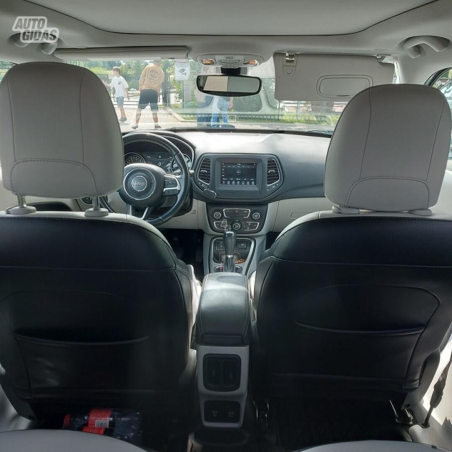 Jeep Compass 2020 in Kaunas, with an engine capacity of 2.40 L and mileage of 107 thousand km for 15100 €, photo 11 on AUTOMOTO.COM.LV
