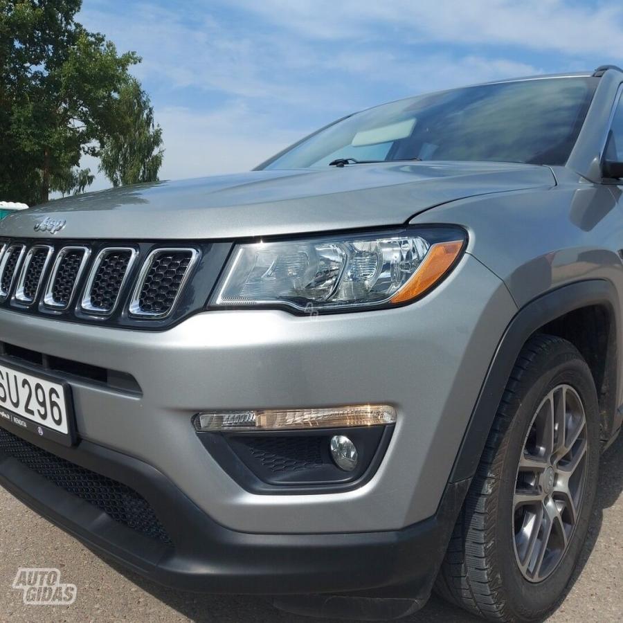 Jeep Compass 2020 in Kaunas, with an engine capacity of 2.40 L and mileage of 107 thousand km for 15100 €, photo 12 on AUTOMOTO.COM.LV