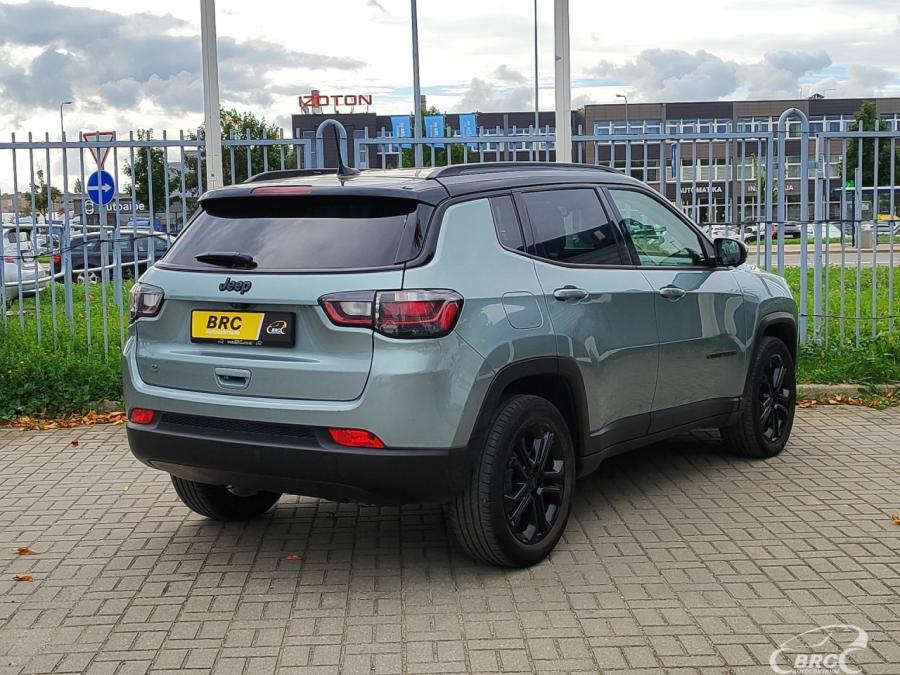 Jeep Compass 2023 in Klaipeda, with an engine capacity of 1.47 L and mileage of 82 thousand km for 21900 €, photo 3 on AUTOMOTO.COM.LV