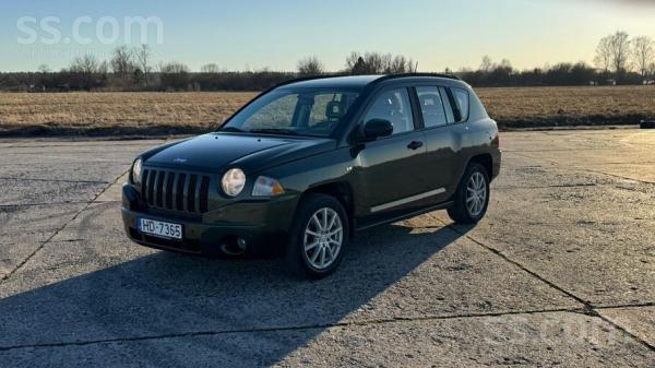 Green Jeep Compass 2008 in Riga, with an engine capacity of 2.40 L and mileage of 0 thousand km for 2999 €, photo 1 on AUTOMOTO.COM.LV