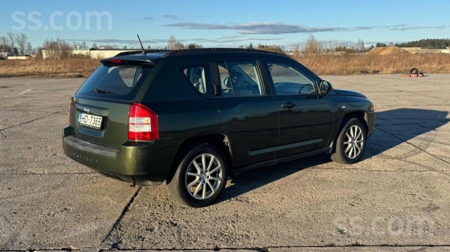 Zaļš Jeep Compass 2008 Rīga, ar dzinēja tilpumu 2.40 L un nobraukumu 0 tūkst. km par 2999 €, foto 6 vietnē AUTOMOTO.COM.LV