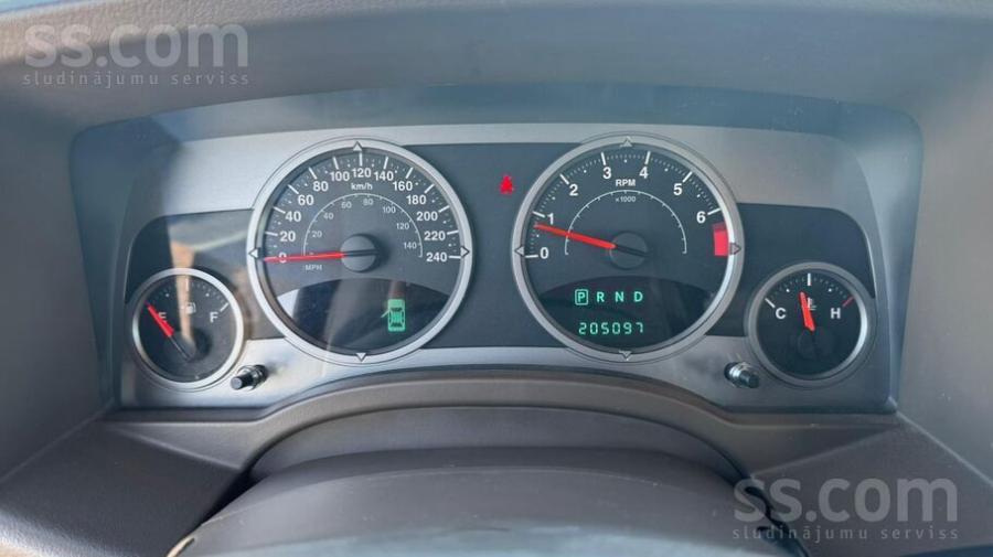 Zaļš Jeep Compass 2008 Rīga, ar dzinēja tilpumu 2.40 L un nobraukumu 0 tūkst. km par 2999 €, foto 13 vietnē AUTOMOTO.COM.LV