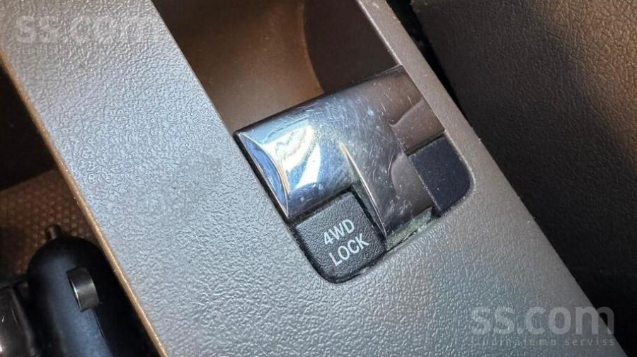 Zaļš Jeep Compass 2008 Rīga, ar dzinēja tilpumu 2.40 L un nobraukumu 0 tūkst. km par 2999 €, foto 20 vietnē AUTOMOTO.COM.LV