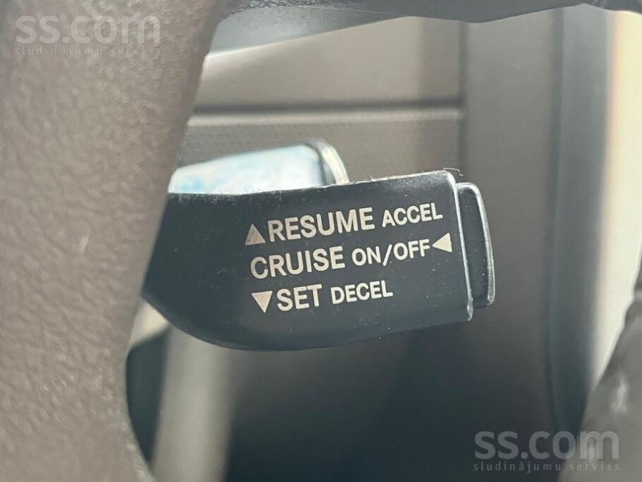 Green Jeep Compass 2008 in Riga, with an engine capacity of 2.40 L and mileage of 0 thousand km for 2899 €, photo 13 on AUTOMOTO.COM.LV