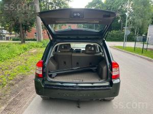 Green Jeep Compass 2008 in Riga, with an engine capacity of 2.40 L and mileage of 0 thousand km for 2899 €, photo 23 on AUTOMOTO.COM.LV
