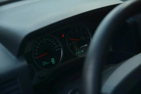 Green Jeep Compass 2008 in Riga, with an engine capacity of 2.00 L and mileage of 215 thousand km for 3500 €, photo 8 on AUTOMOTO.COM.LV