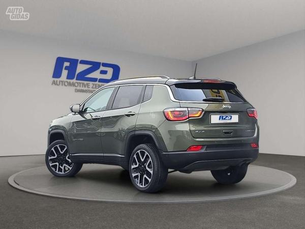 Green Jeep Compass 2018 in Kaunas, with an engine capacity of 1.40 L and mileage of 67 thousand km for 22067 €, photo 3 on AUTOMOTO.COM.LV