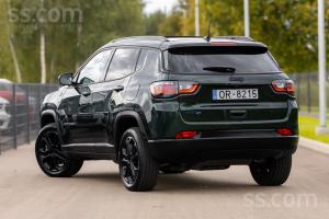 Zaļš Jeep Compass 2025 Jelgava, ar dzinēja tilpumu 1.40 L un nobraukumu 0 tūkst. km par 21500 €, foto 5 vietnē AUTOMOTO.COM.LV