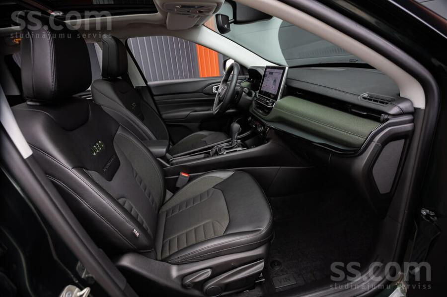 Zaļš Jeep Compass 2025 Jelgava, ar dzinēja tilpumu 1.40 L un nobraukumu 0 tūkst. km par 21500 €, foto 9 vietnē AUTOMOTO.COM.LV