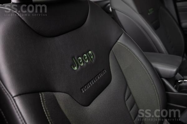 Green Jeep Compass 2025 in Jelgava, with an engine capacity of 1.40 L and mileage of 0 thousand km for 21500 €, photo 11 on AUTOMOTO.COM.LV