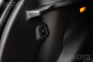 Zaļš Jeep Compass 2025 Jelgava, ar dzinēja tilpumu 1.40 L un nobraukumu 0 tūkst. km par 21500 €, foto 17 vietnē AUTOMOTO.COM.LV