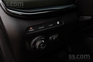 Zaļš Jeep Compass 2025 Jelgava, ar dzinēja tilpumu 1.40 L un nobraukumu 0 tūkst. km par 21500 €, foto 21 vietnē AUTOMOTO.COM.LV