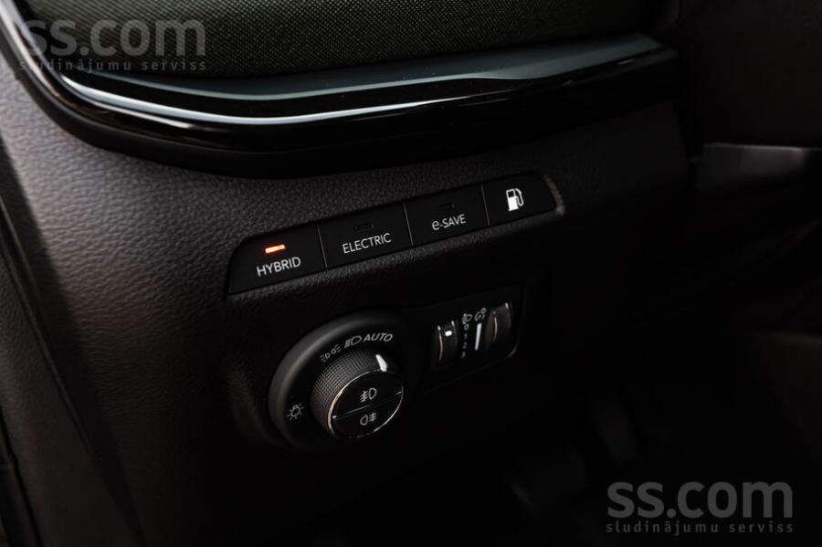 Zaļš Jeep Compass 2025 Jelgava, ar dzinēja tilpumu 1.40 L un nobraukumu 0 tūkst. km par 21500 €, foto 21 vietnē AUTOMOTO.COM.LV