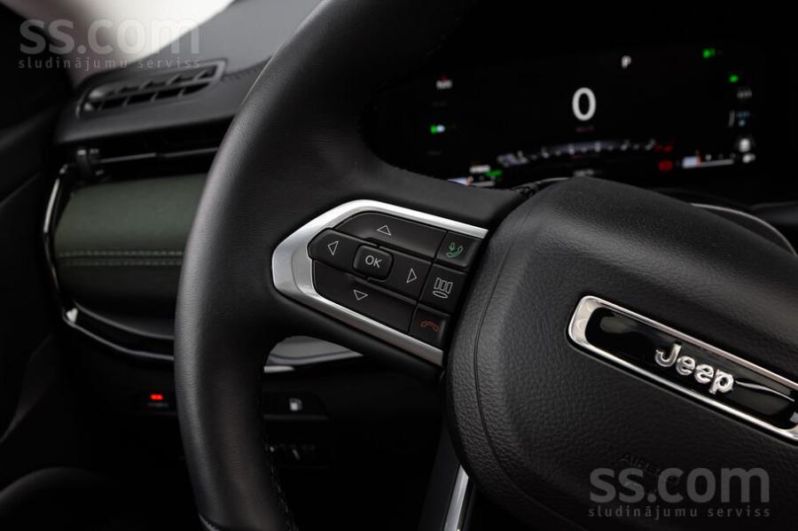 Zaļš Jeep Compass 2025 Jelgava, ar dzinēja tilpumu 1.40 L un nobraukumu 0 tūkst. km par 21500 €, foto 35 vietnē AUTOMOTO.COM.LV
