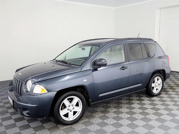 Grey Jeep Compass 2007 in Tallinn, with an engine capacity of 2.00 L and mileage of 319 thousand km for 1699 €, photo 2 on AUTOMOTO.COM.LV