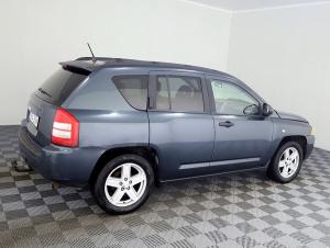 Grey Jeep Compass 2007 in Tallinn, with an engine capacity of 2.00 L and mileage of 319 thousand km for 1699 €, photo 4 on AUTOMOTO.COM.LV