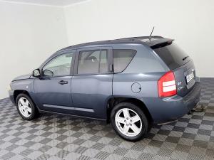 Grey Jeep Compass 2007 in Tallinn, with an engine capacity of 2.00 L and mileage of 319 thousand km for 1699 €, photo 5 on AUTOMOTO.COM.LV