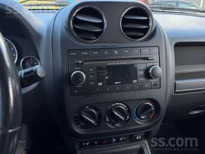 Pelēks Jeep Compass 2010 Rīga, ar dzinēja tilpumu 2.00 L un nobraukumu 245 tūkst. km par 2250 €, foto 11 vietnē AUTOMOTO.COM.LV