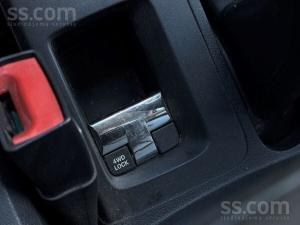 Pelēks Jeep Compass 2010 Rīga, ar dzinēja tilpumu 2.00 L un nobraukumu 245 tūkst. km par 2250 €, foto 14 vietnē AUTOMOTO.COM.LV