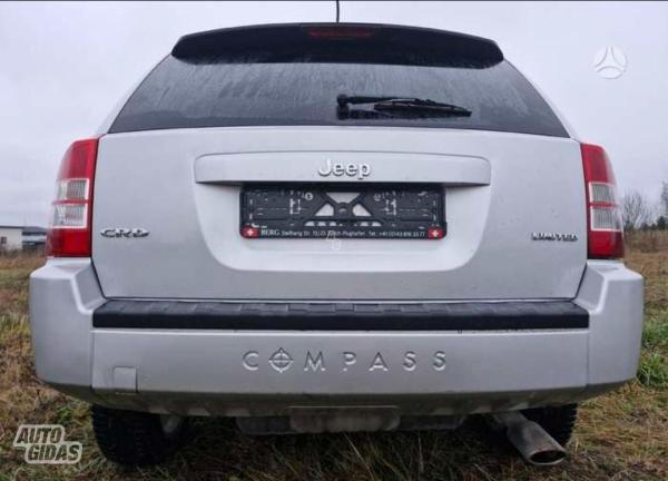 Pelēks Jeep Compass 2011 Viļņa, ar dzinēja tilpumu 2.10 L un nobraukumu 109 tūkst. km par 4300 €, foto 3 vietnē AUTOMOTO.COM.LV