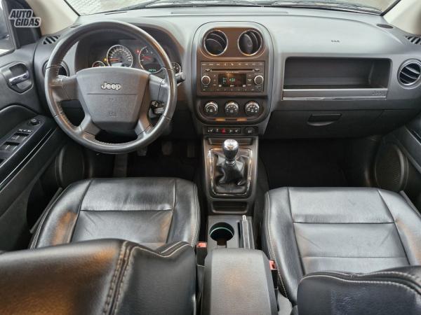 Pelēks Jeep Compass 2011 Viļņa, ar dzinēja tilpumu 2.10 L un nobraukumu 109 tūkst. km par 4300 €, foto 8 vietnē AUTOMOTO.COM.LV